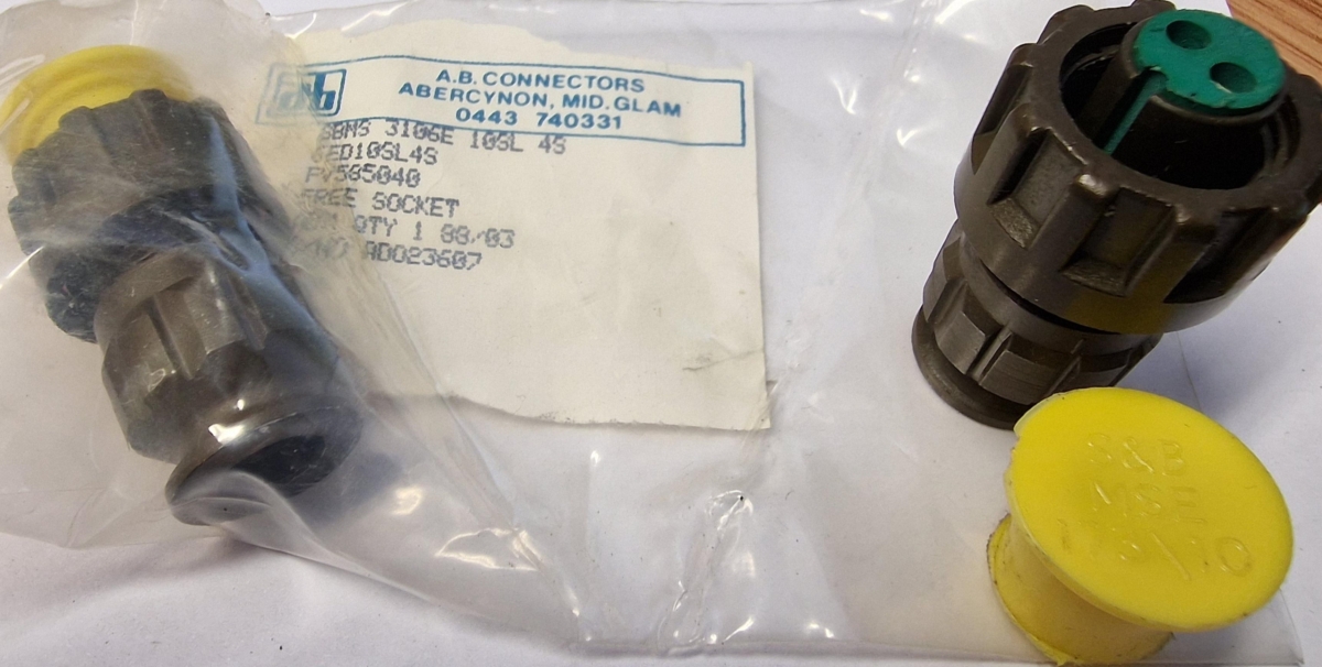 5935-99-802-7958 MILITARY PLUG - EICS-Products Ltd